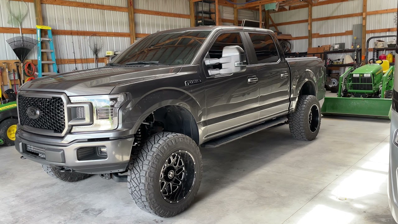 Squatting my truck! Installing Upper Control Arms and Struts on 18-20 F ...