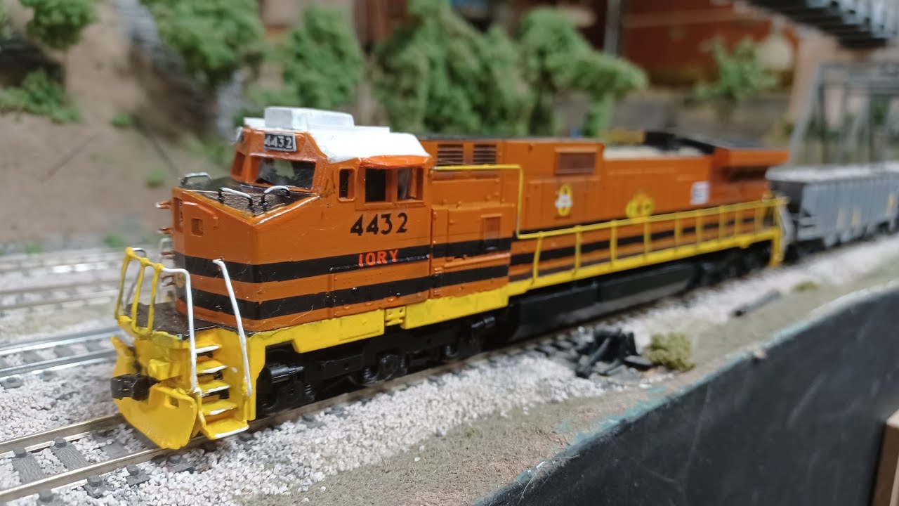 How I built Indiana and Ohio locomotive 4432. - YouTube