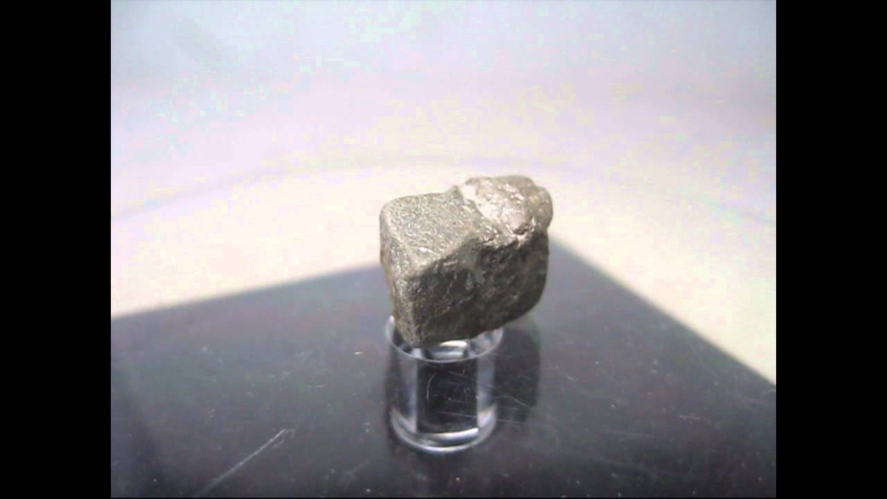 100% Natural Raw 16.52 Carat Uncut Gray Color Sparking Rough Loose ...