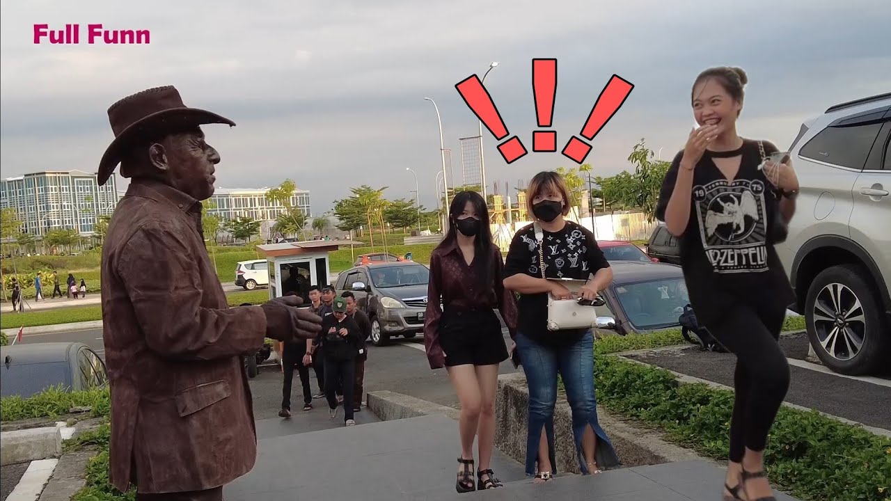 best reaction of people with funny cowboy prank 🤠 #statue_prank #cowboy ...