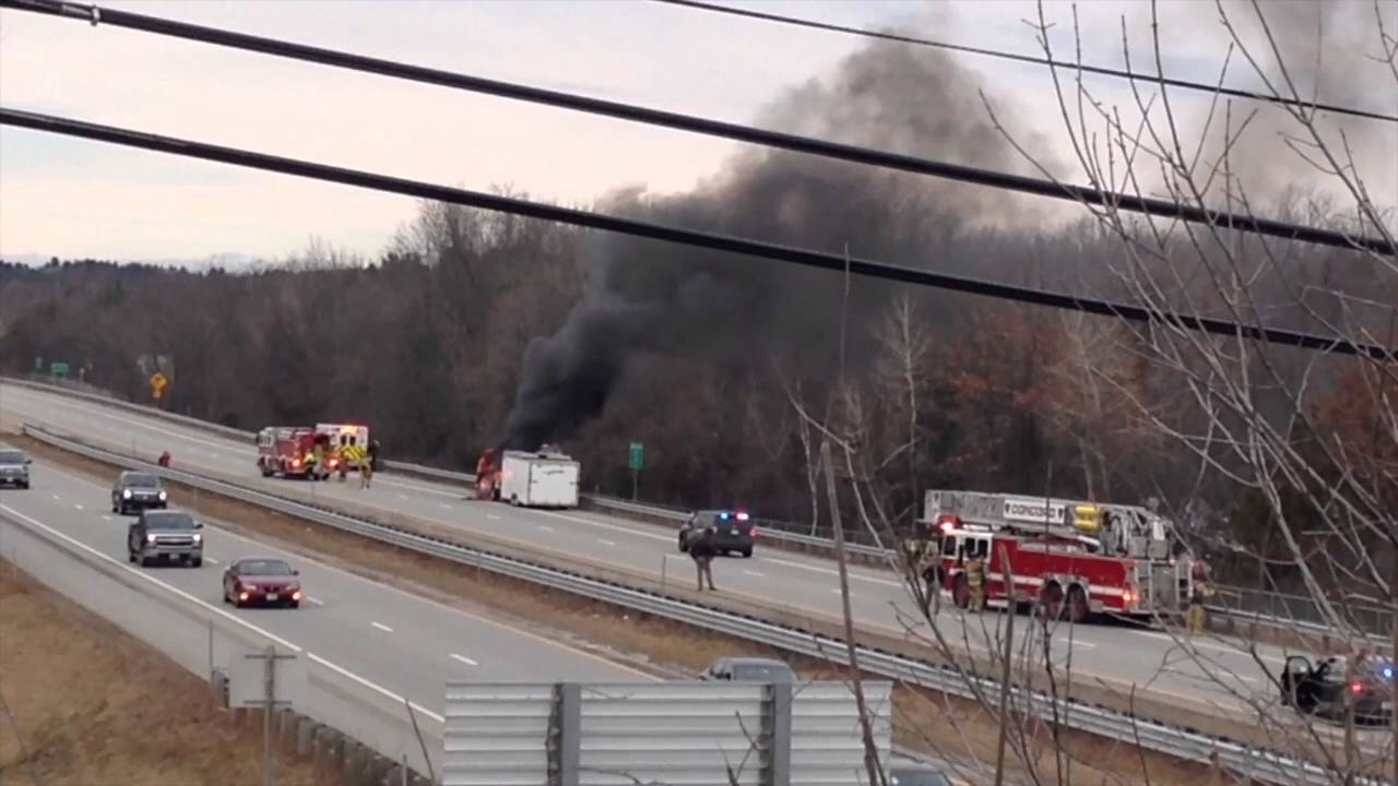 Hummer truck fire on I-93 Feb. 4, 2016 - YouTube