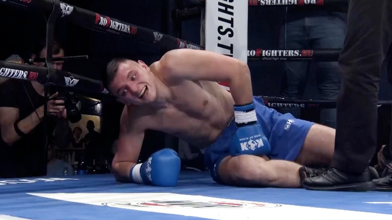 Adrian Valenti vs Maciej Lisek | Dream Boxing Slovakia - YouTube