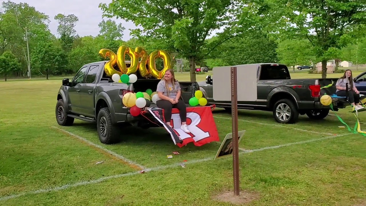 Senior Tribute Parade Final Lap of Night - YouTube