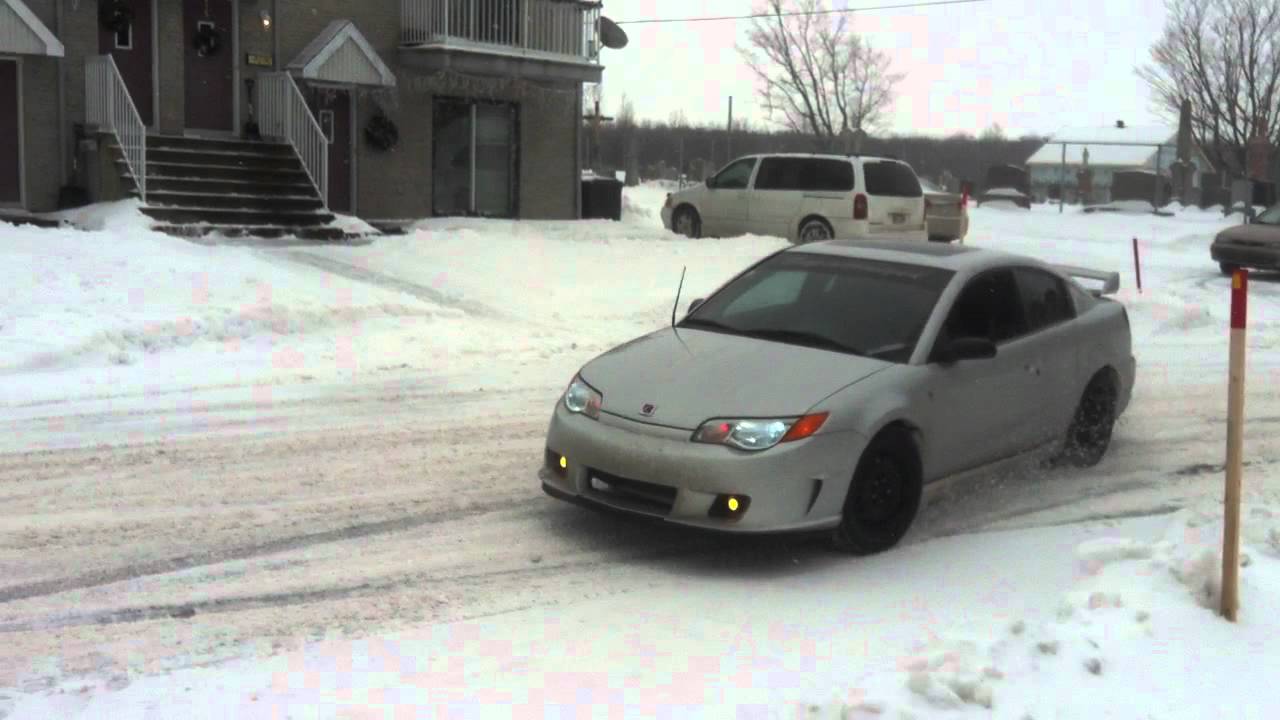 saturn ion redline winter drift - YouTube