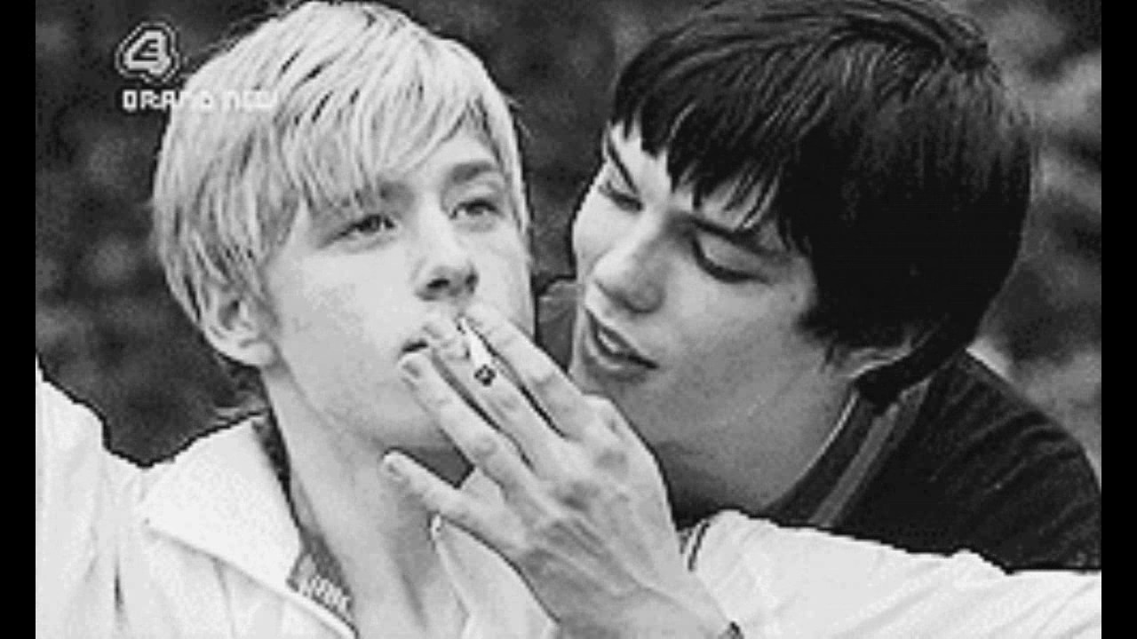 Tony x Maxxie (skins) - YouTube