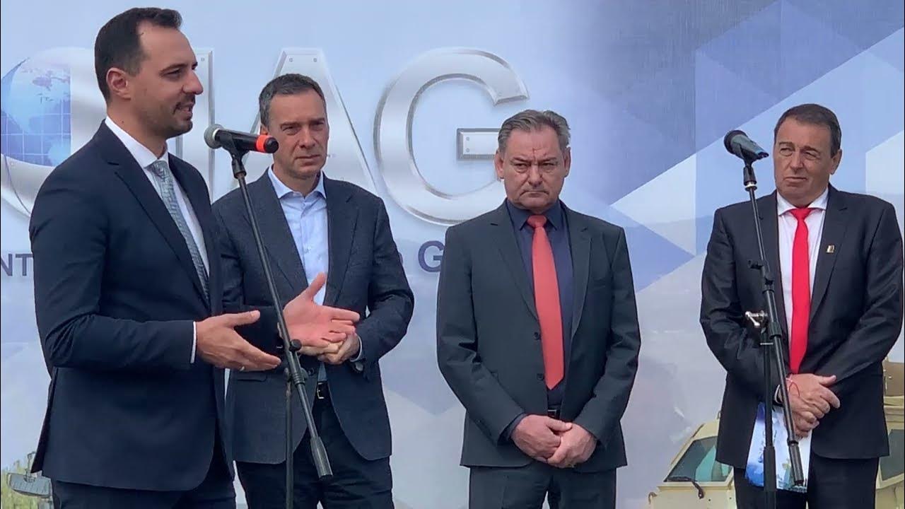 Богдан Богданов връчи сертификат за инвеститор клас А на Антон Стефанов ...