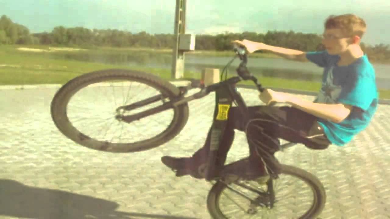MTB Bike Wheelie stunt Początki, Nauka) - YouTube