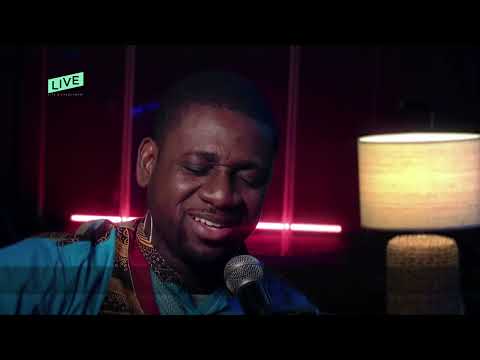 Caches toi | Athom's Mbuma Senior Pastor