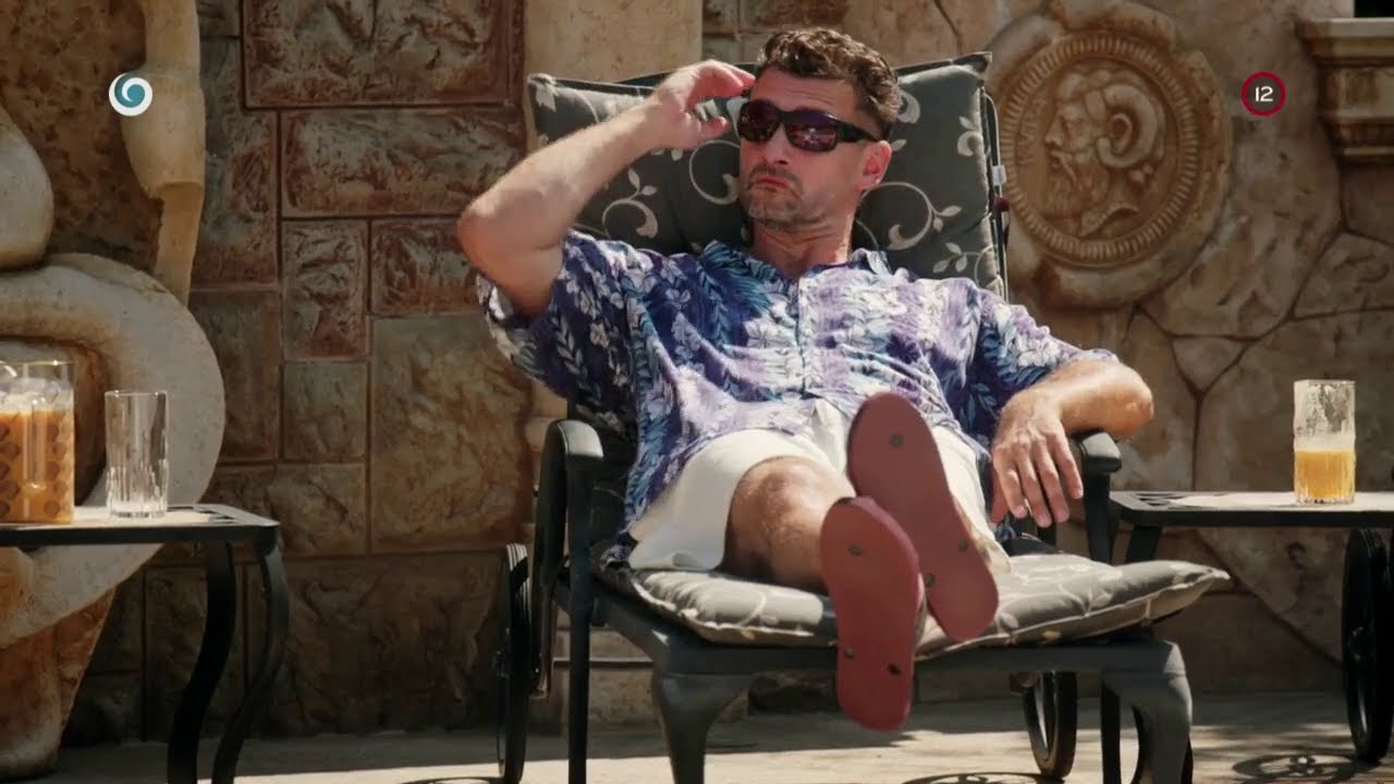 Pán Miloš (ŠŤASTNÁ RYBKA) - YouTube