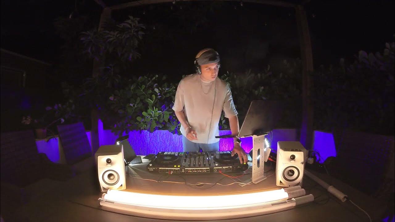 DJ Razz's Set - YouTube