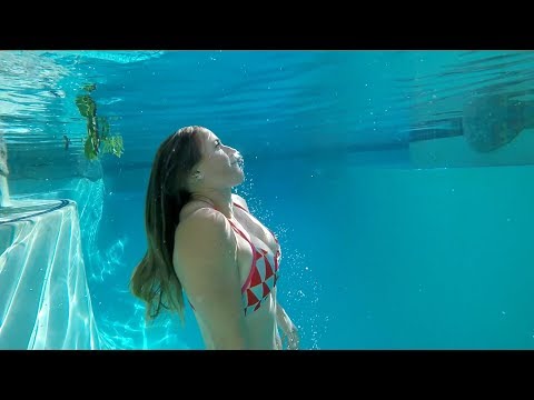 Underwater bikini shoot