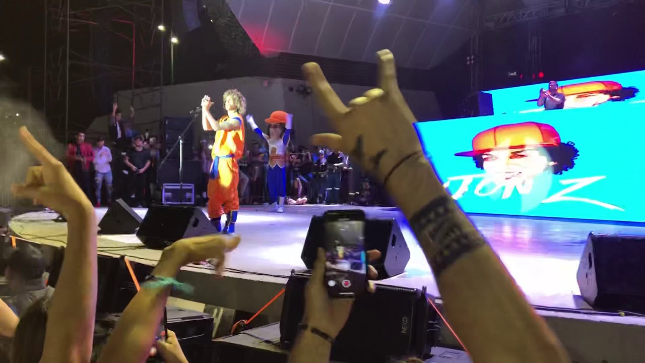 JON Z EN CONCIERTO GYE - ECUADOR. - YouTube
