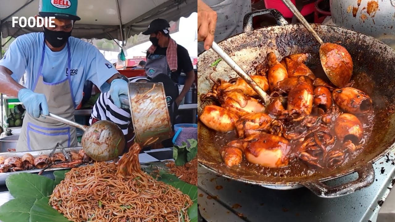AMAZING HUGE Squid and Lobster Fried Noodle on Bazaar Ramadhan! So ...