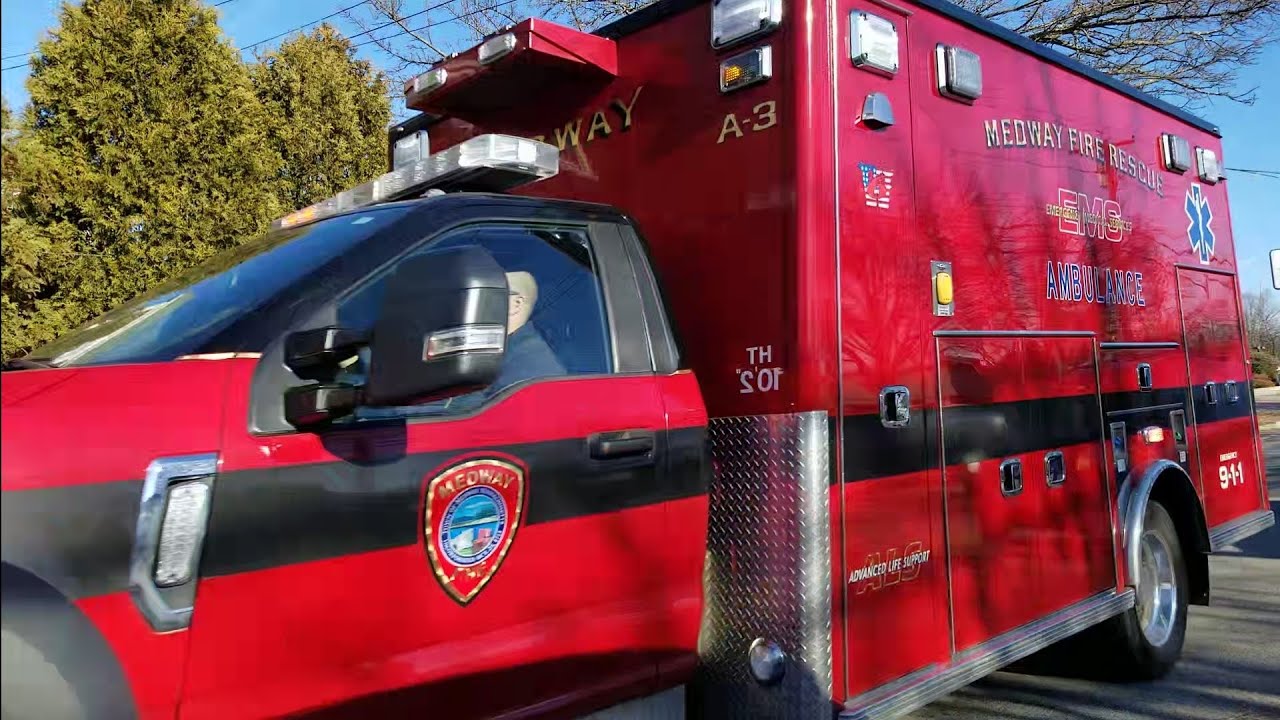 Medway Fire and Rescue Ambulance 3 responding - YouTube