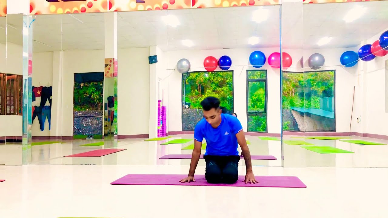 How to do twisted triangle pose - YouTube