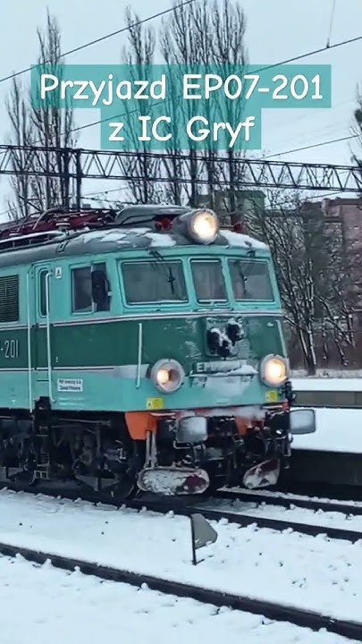 Przyjazd EP07-201 z IC Gryf do Elbląga! #pkp #kolej #elbląg #ep07 #pkpintercity - YouTube
