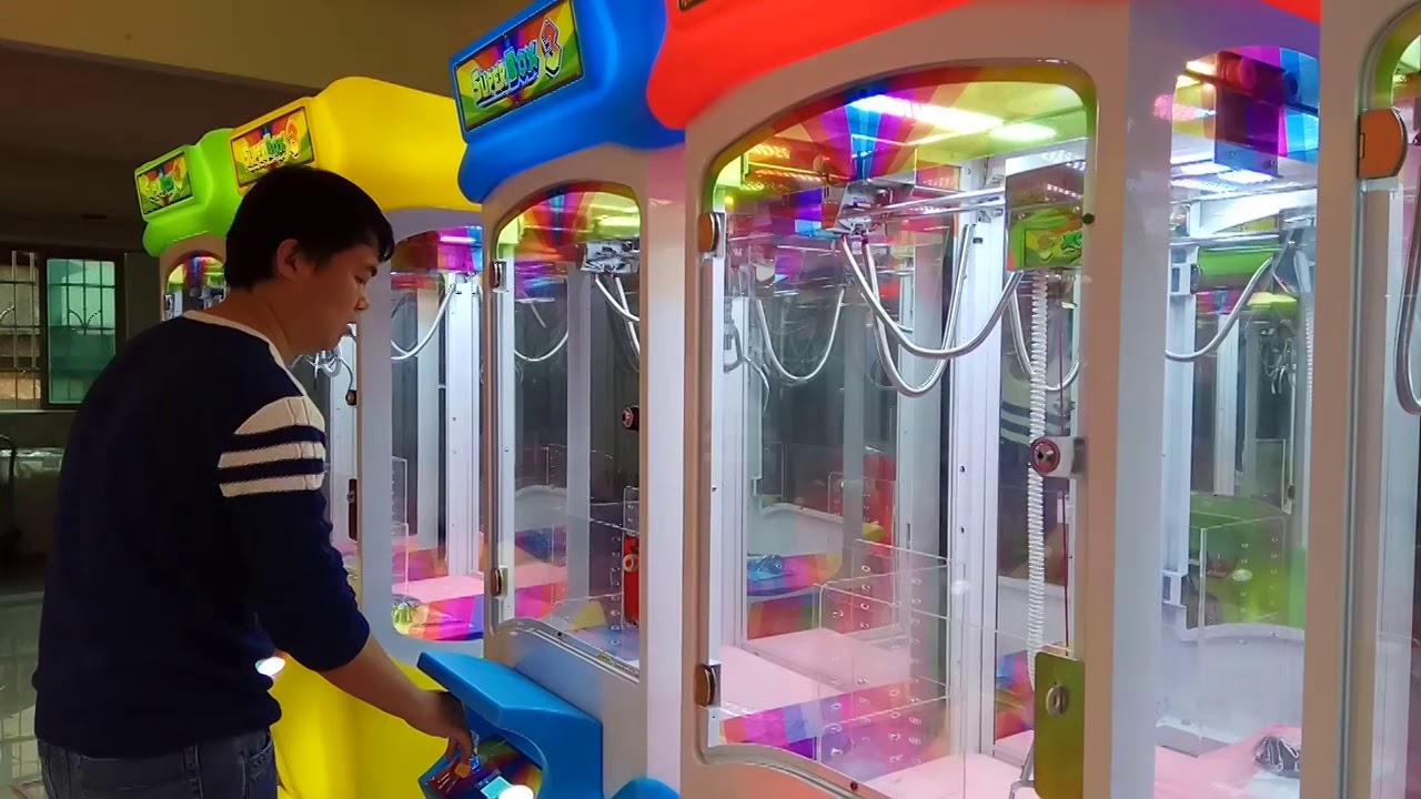 Test one by one, Easyfun super box 3 crane toy machine to Germany ...