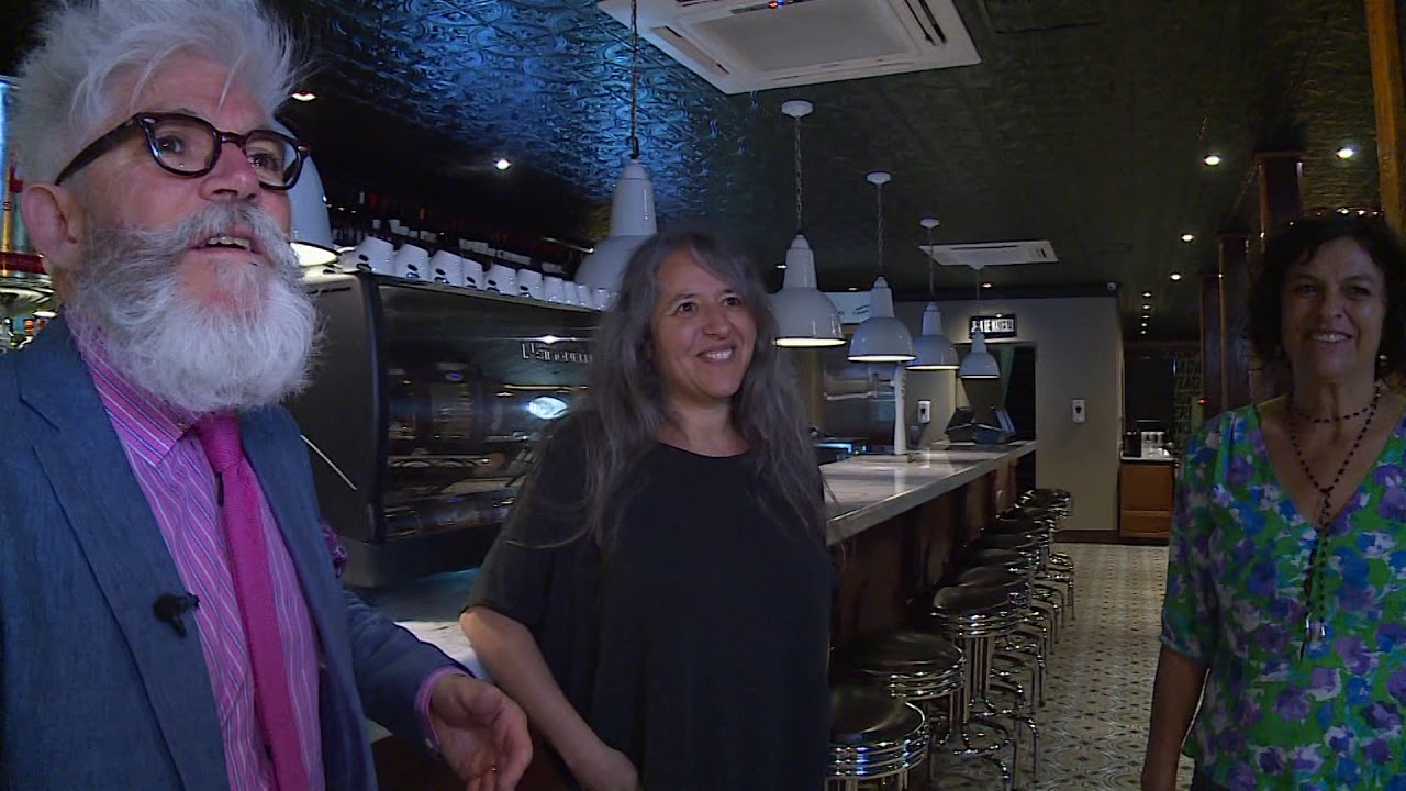 City Tour - Bar Liguria en Lastarria I - YouTube