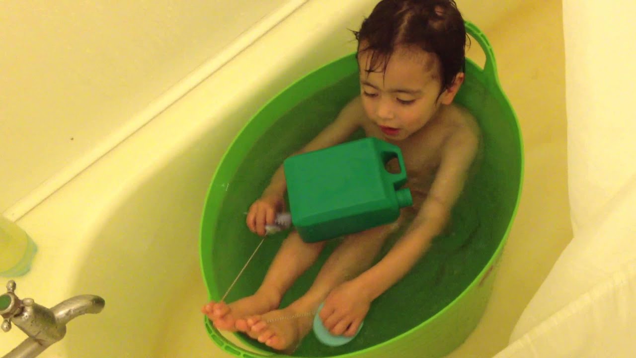 Bathtime at our place - YouTube