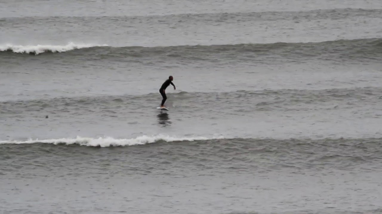 Amit Inbar surfing a Takuma 6"2 surfboard+ foil on the world's longest ...