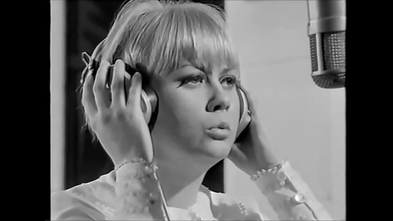 Lynne Randell - Going out of my Head / Ciao Baby - YouTube