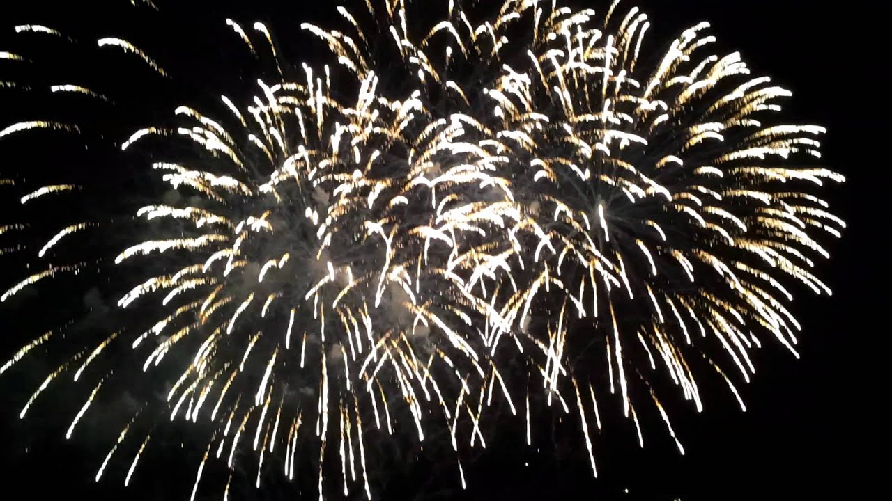 Cowes Week 2012 Fireworks Display - YouTube