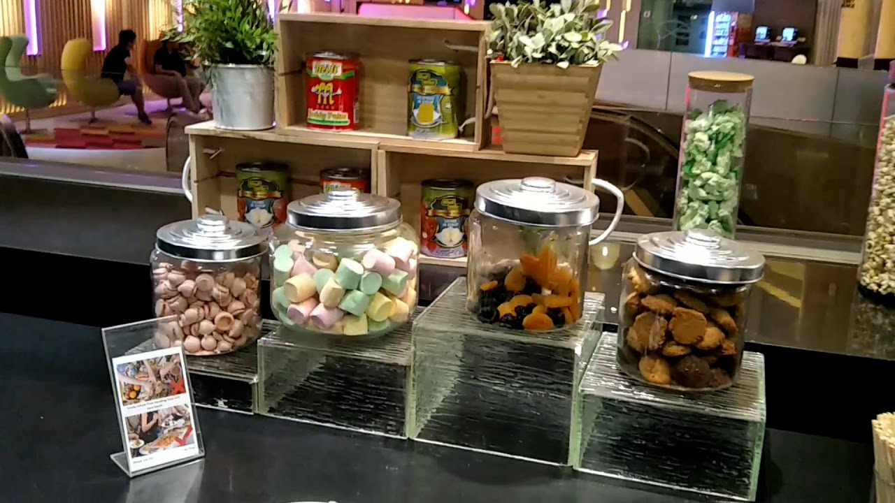 Tiffany Cafe (Buffet Dinner) with My Beloved Family - YouTube