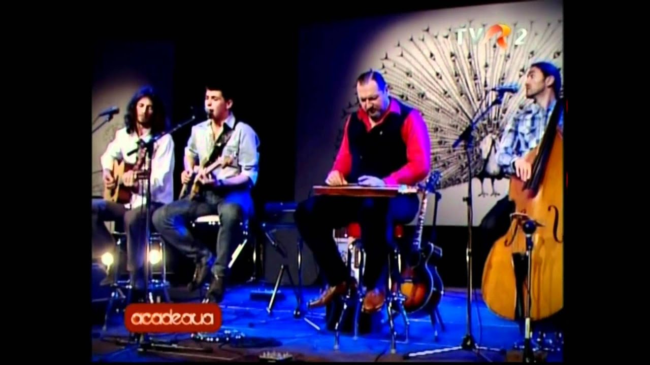 Alex Kilroy & Ag Weinberger-Believe - YouTube