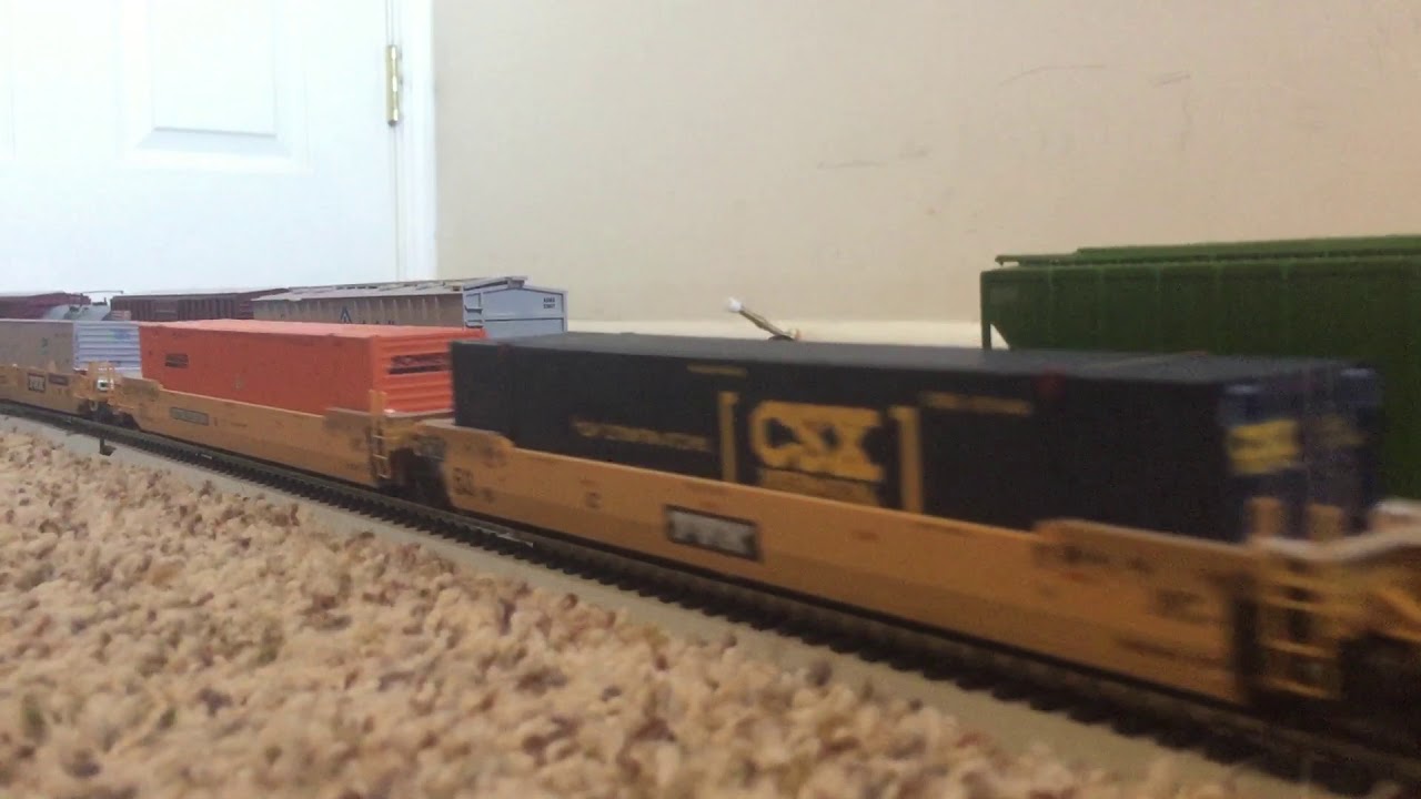 Model Railroad Showcase: Running the Intermodal Train [HO Scale ...