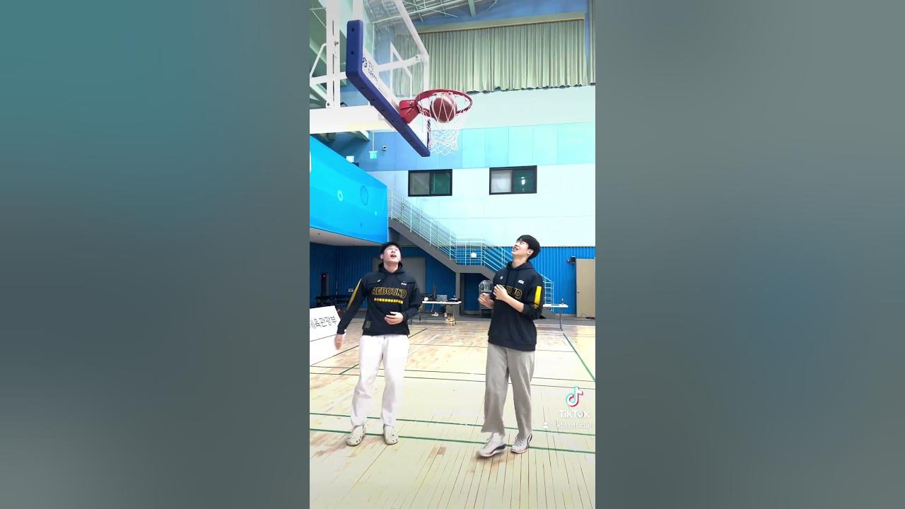 농구선수들이 하는 슬릭백 챌린지 (feat. KBL 유소년 선수) #Shorts - YouTube