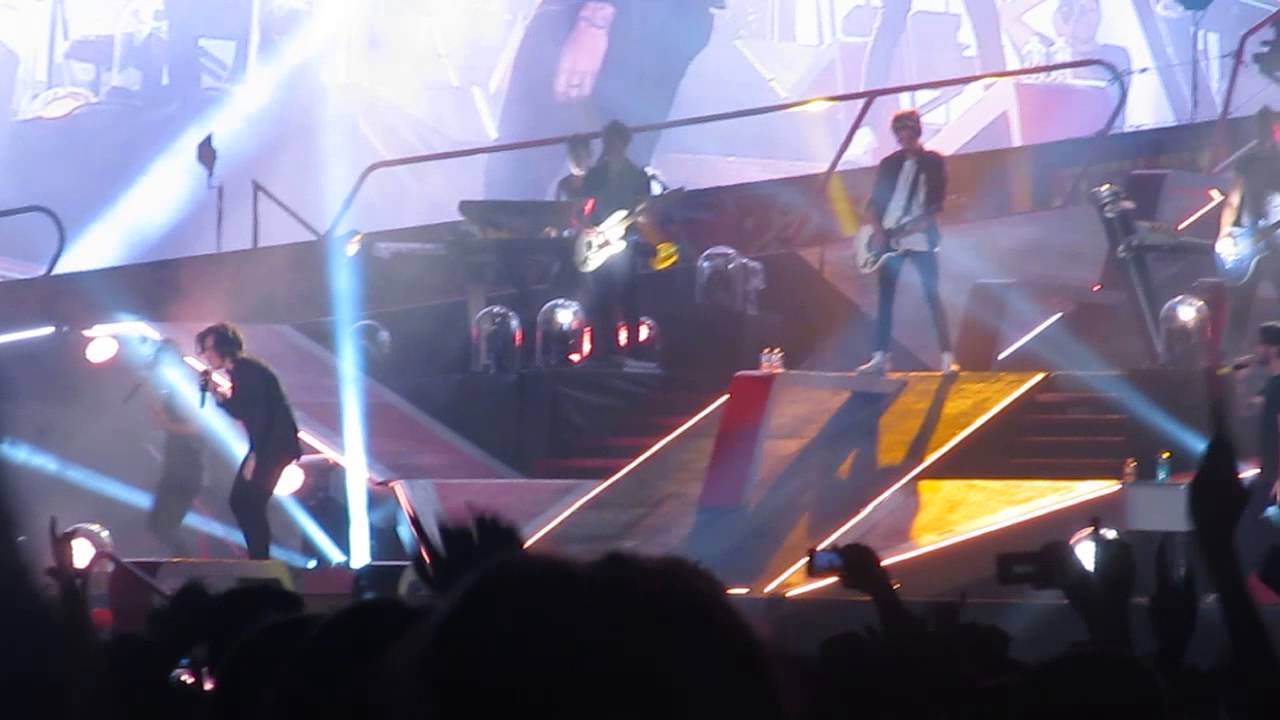 One Direction: Best Song Ever / Finale (Toronto, Aug 2014) - YouTube
