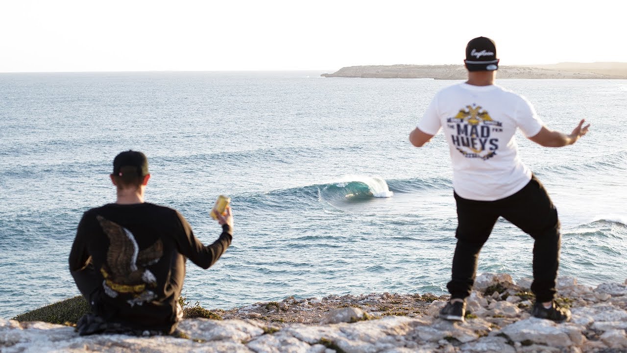 THE HUNTSMEN - YouTube