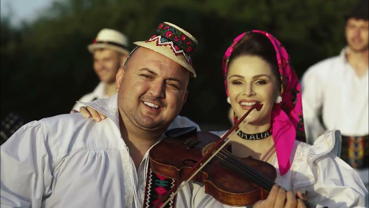 Amalia Ursu si Vasilica Ceterasu - De vreo 6, 7 ani | Videoclip Oficial - YouTube