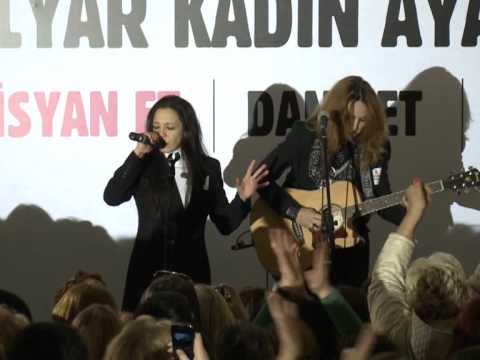 Kırmızı - Araf & Vazgeçmem Asla (Live) - One Billion Rising Istanbul Haydarpasa