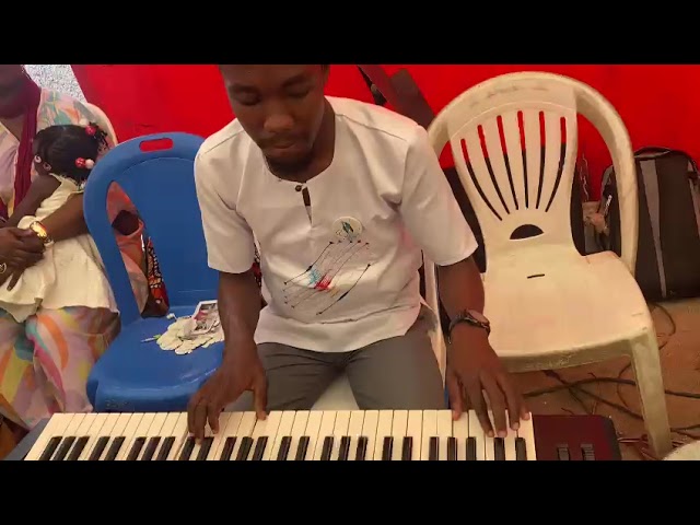 Allons manger le corps de Jésus Christ et allons boire aussi son Sang ...