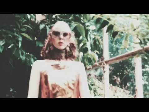 Periscope 1 por Anne Veck