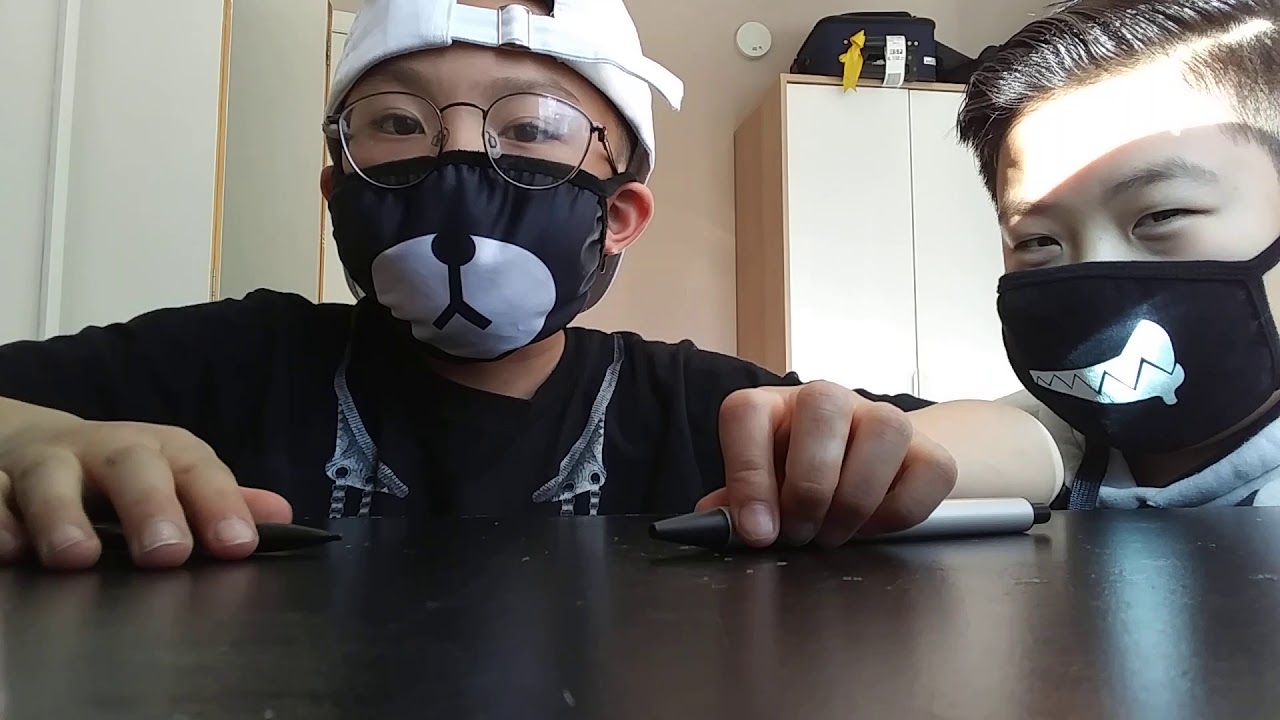 Two kids pencil tapping - YouTube