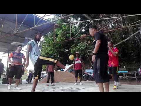 Sepakraga tuju.Sepakraga bulat. Permainan tradisional rakyat Malaysia ...