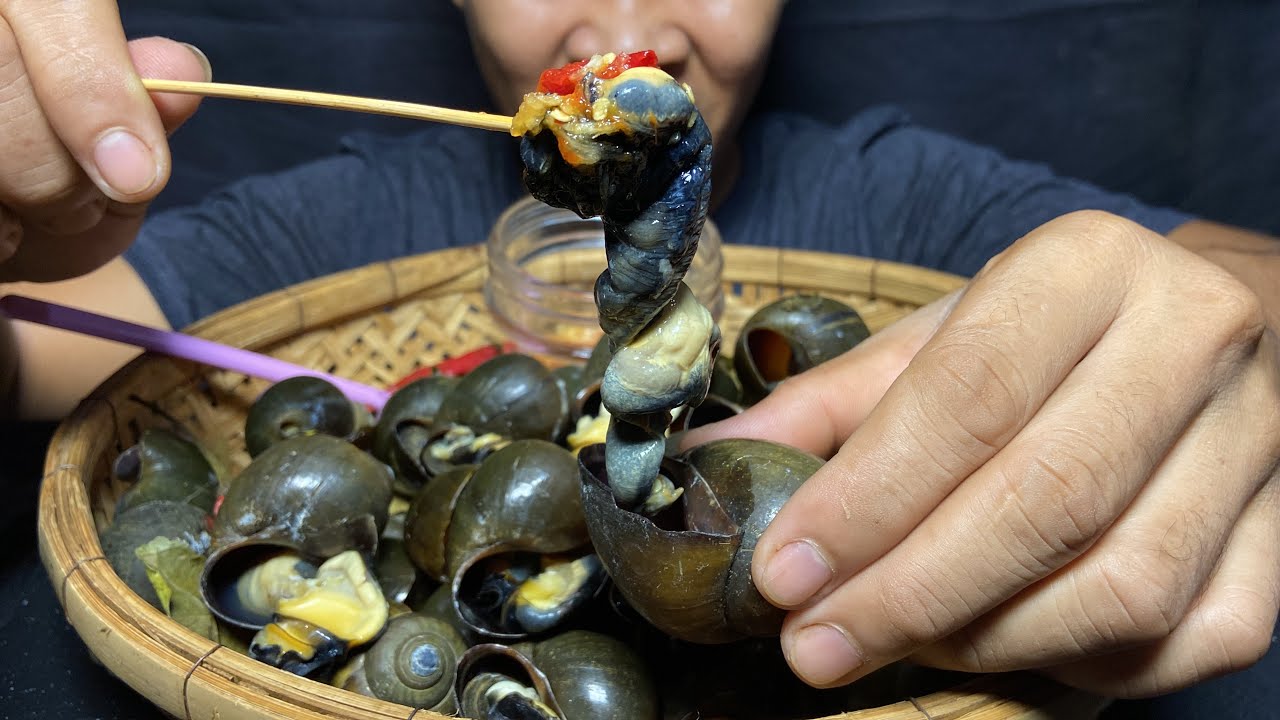Spicy sauce eat with snail good teats | ASMR EATING SOUND, SNAIL ...