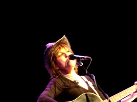 Lucinda Williams plays - Bus to Baton Rouge - at the Bridgewater Hall ...