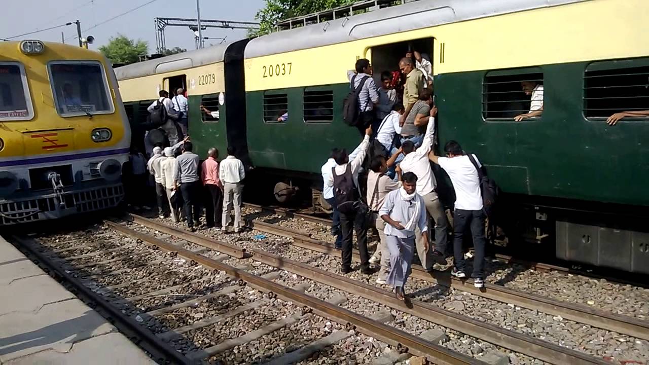 Ladies Special EMU Train Palwal - YouTube