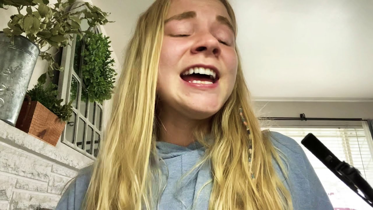 Savalivali Maia - YouTube