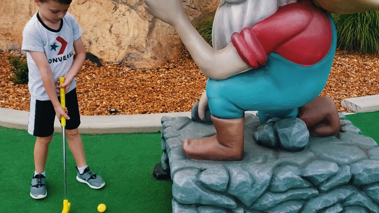 MINI GOLF/ROCK CLIMBING/ARCADE - YouTube