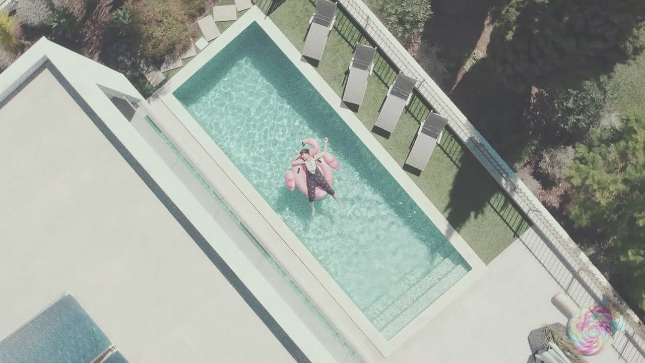 Whities • RedHot (Clip Officiel) - YouTube