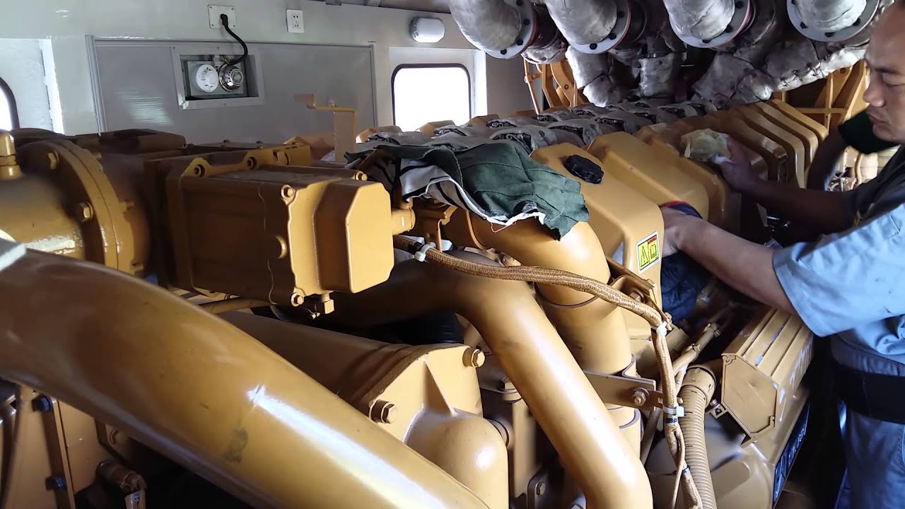 C-175 Engine start - YouTube