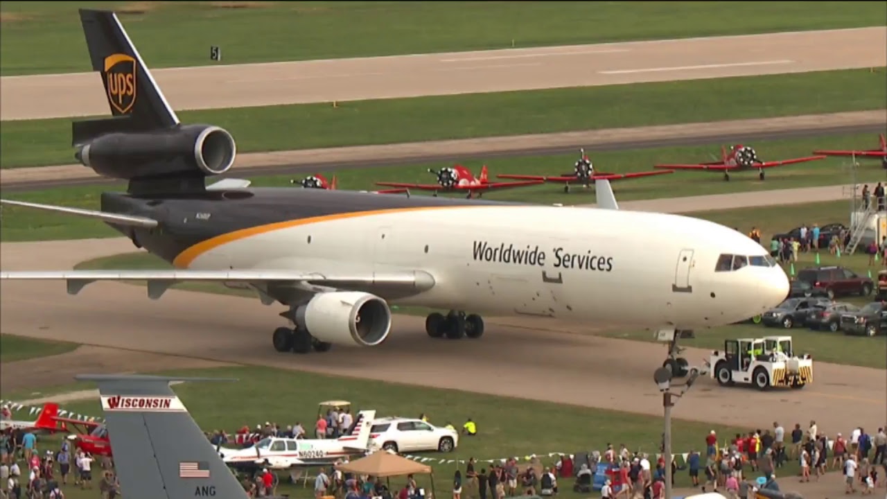 EAA AirVenture Oshkosh Live Wednesday WomenVenture Air Show - YouTube