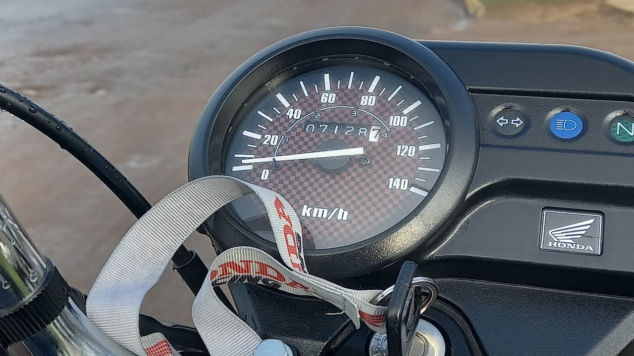 Honda CB1 - Primeros 8000 km y su consumo promedio - YouTube