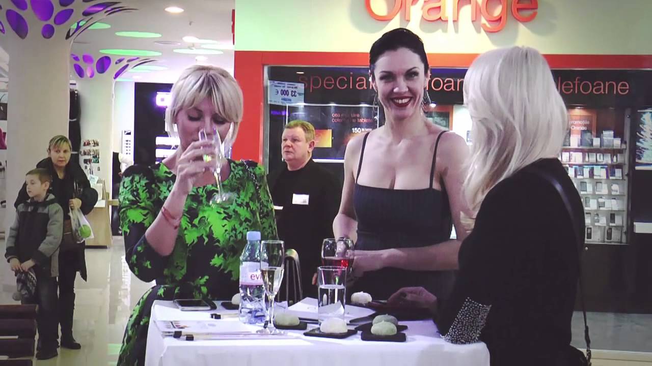 NewsBlitz: Открытие Motiko Luxury Desserts - YouTube