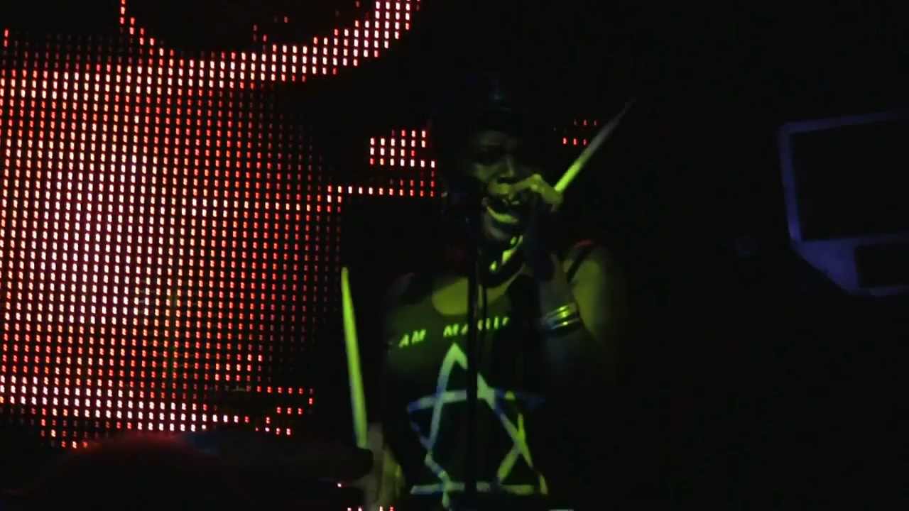 Light Asylum - Live @ Lux, Lisboa - 15 June 2012 - YouTube
