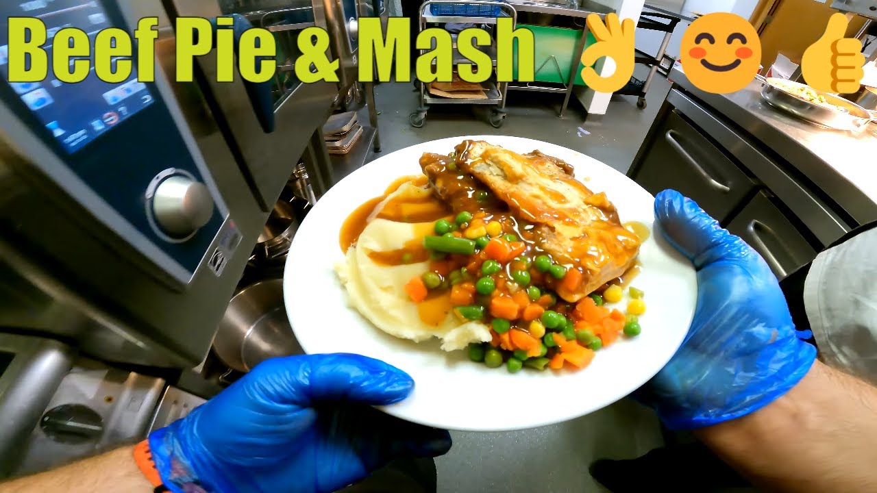 Beef pie with mash and gravy 👌😊👍 - YouTube